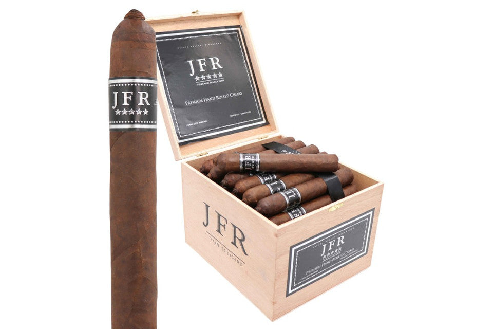 JFR MADURO TITAN – Cigar Towns